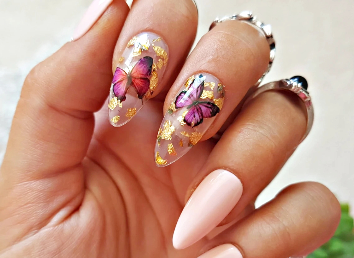 30 Gorgeous Clear Acrylic Nails That Come Out Of A Fairytale - Woman ...