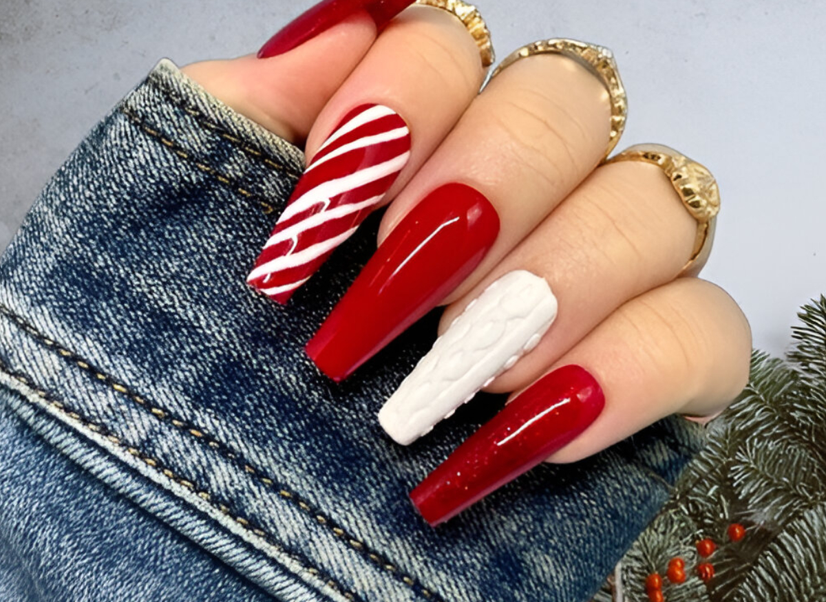 30 Gorgeous Red Christmas Nails To Make You Shine This Season - Woman ...