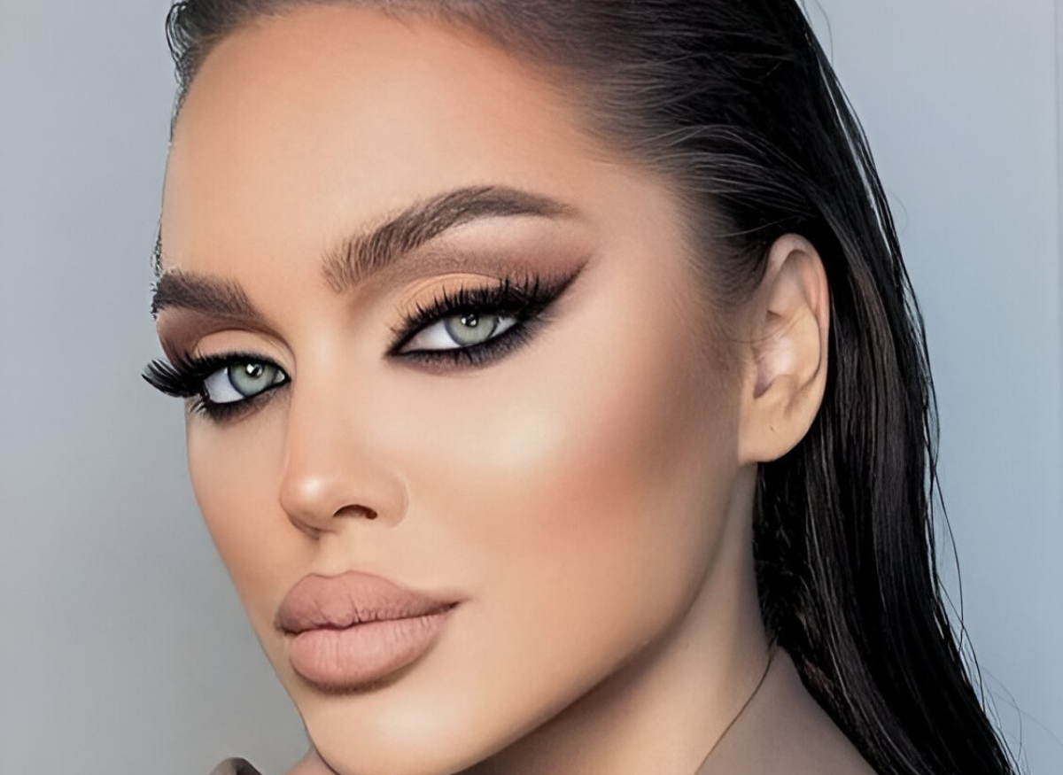 How To Master The Cat Eye Makeup: Full Step-By-Step Tutorial - Woman ...