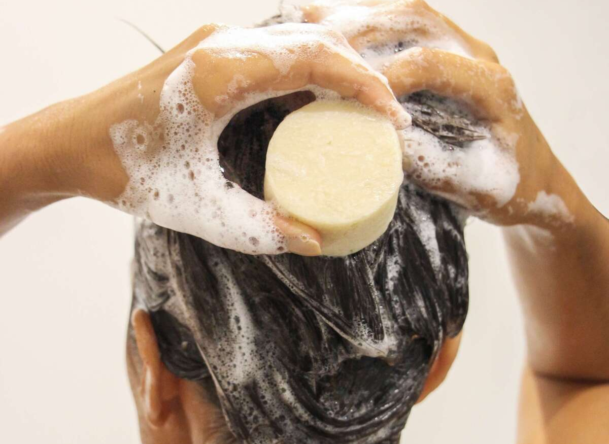 4 Fabulous DIY Shampoo Bars To Help Your Hair Grow Beautifully - Woman ...