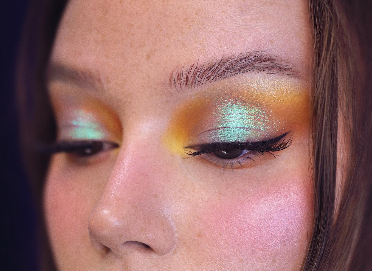 Halo Eye Makeup: The Ultimate Guide To Slay The Holiday Look - Woman ...